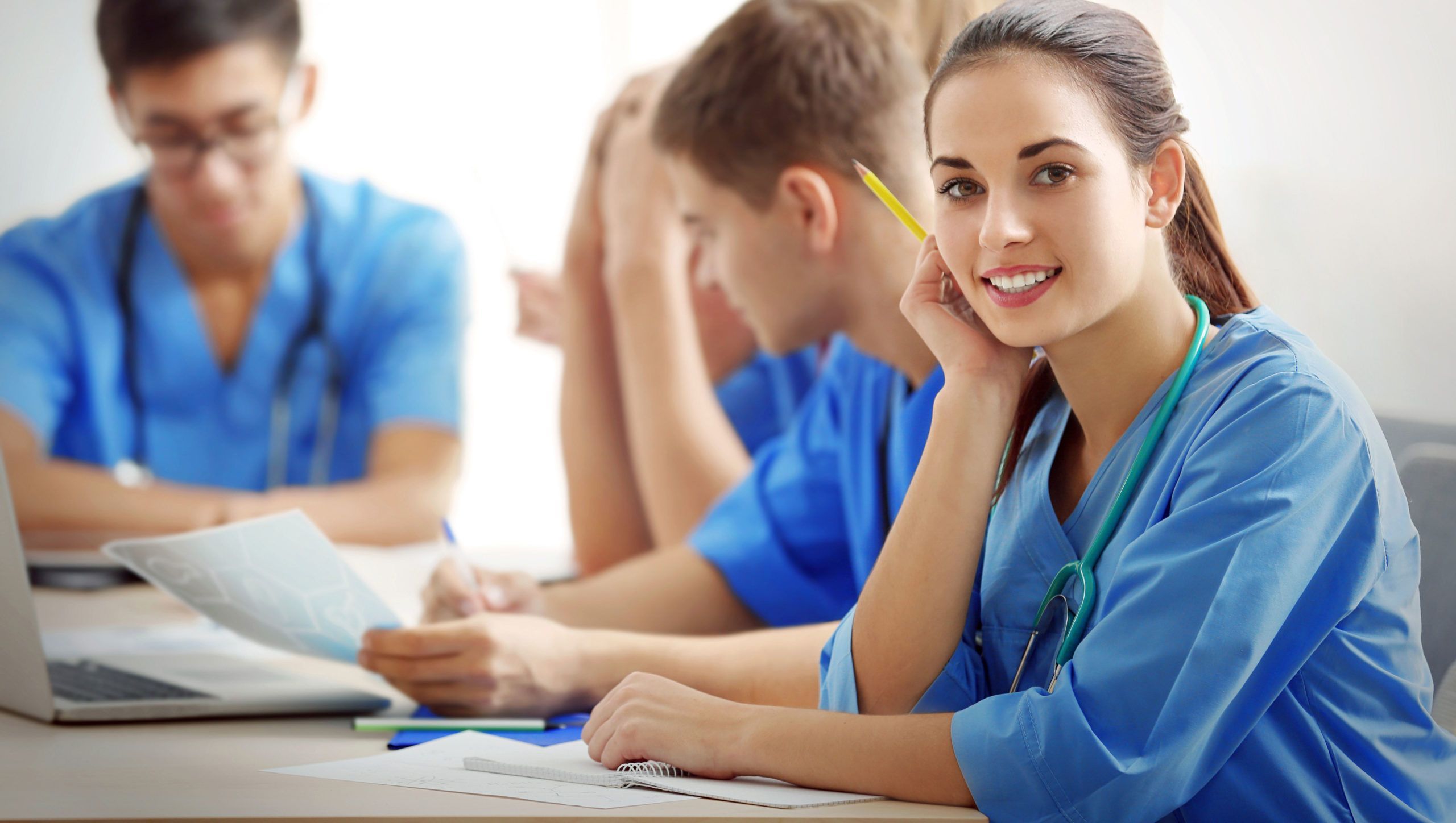 How to Transfer Schools: An Online Guide for Students in Healthcare