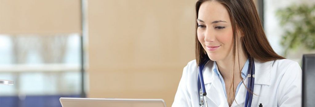 How to Choose a Pre-Med Major: Which Degree Is Best Before Med School?