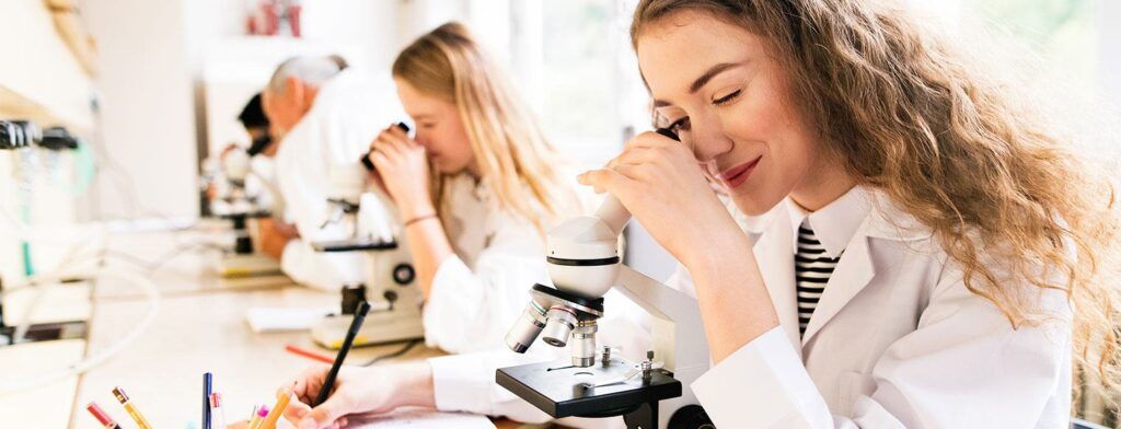 Top Online Bachelor's Degrees in Biology for 2024