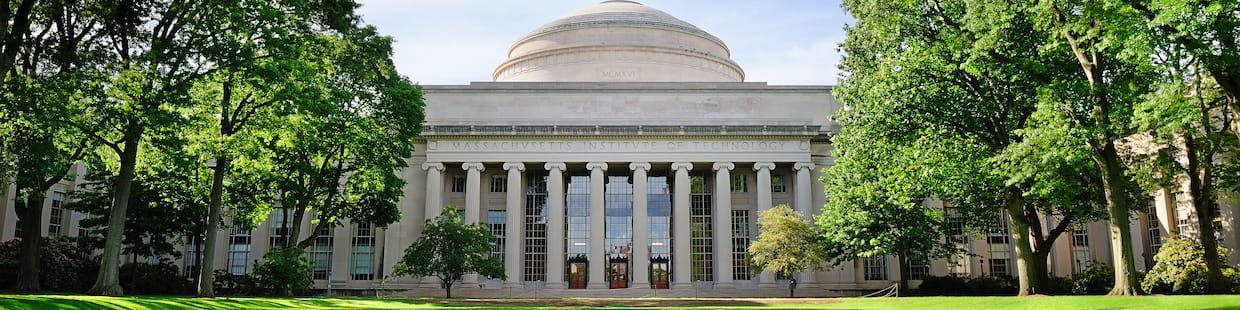 Online Accelerated BSN Programs in Massachusetts: Find Top Schools